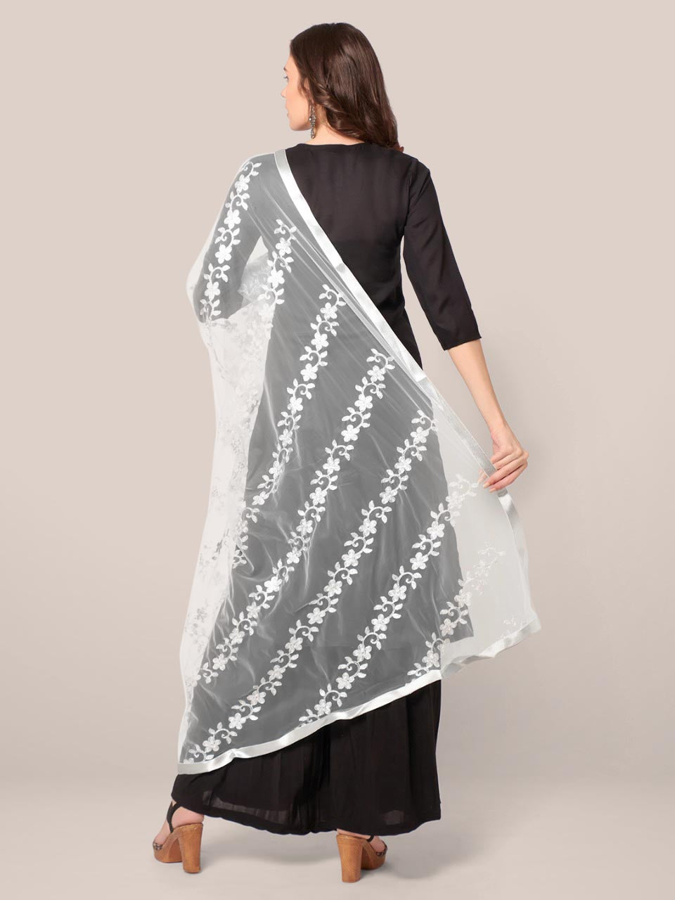 Embroidered dupatta, Silver Net Dupatta, silver chunni, dupatta for ...