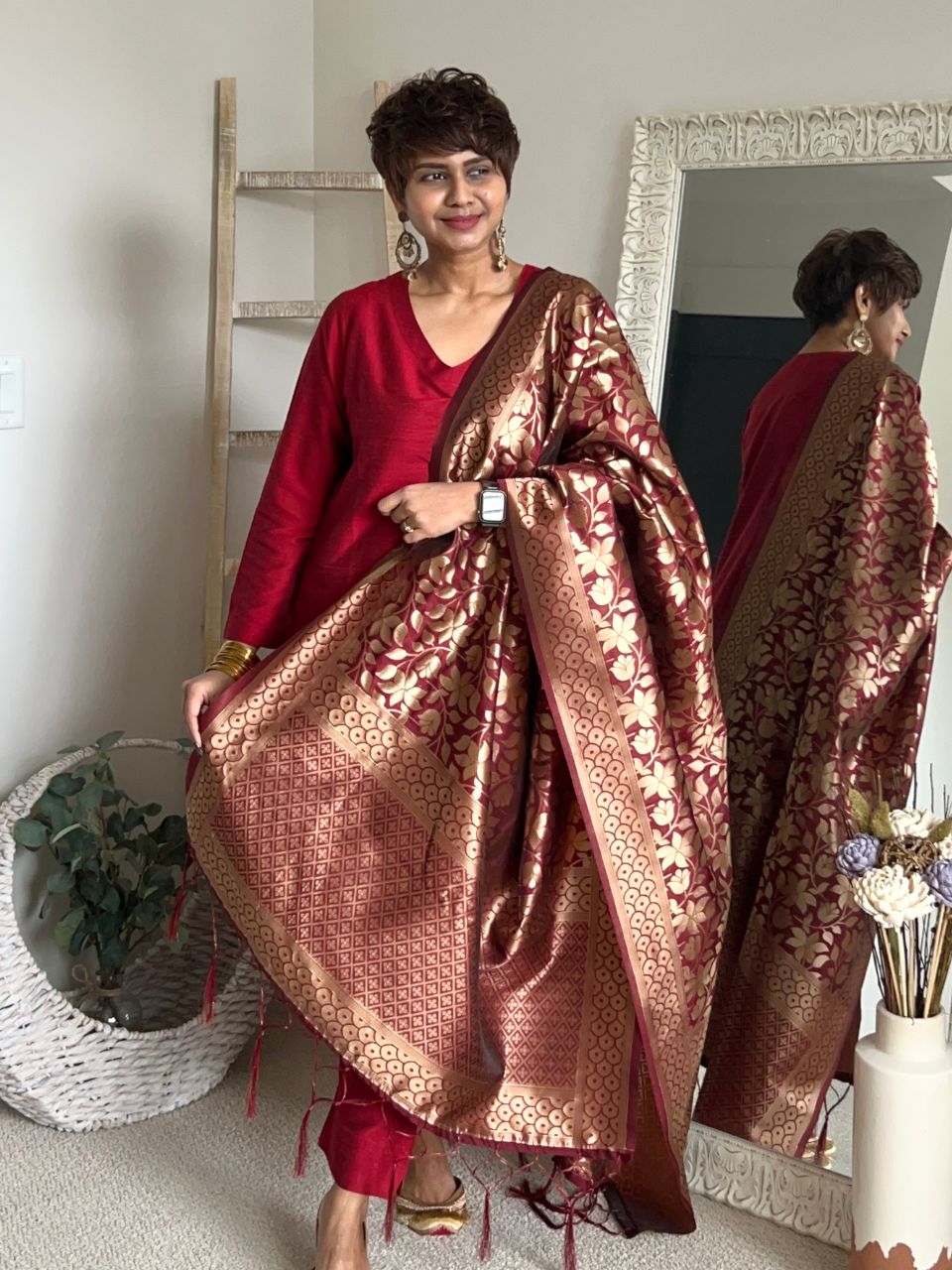 Maroon Banarasi Silk Dupatta with Floral Weaving – Dupatta Bazaar